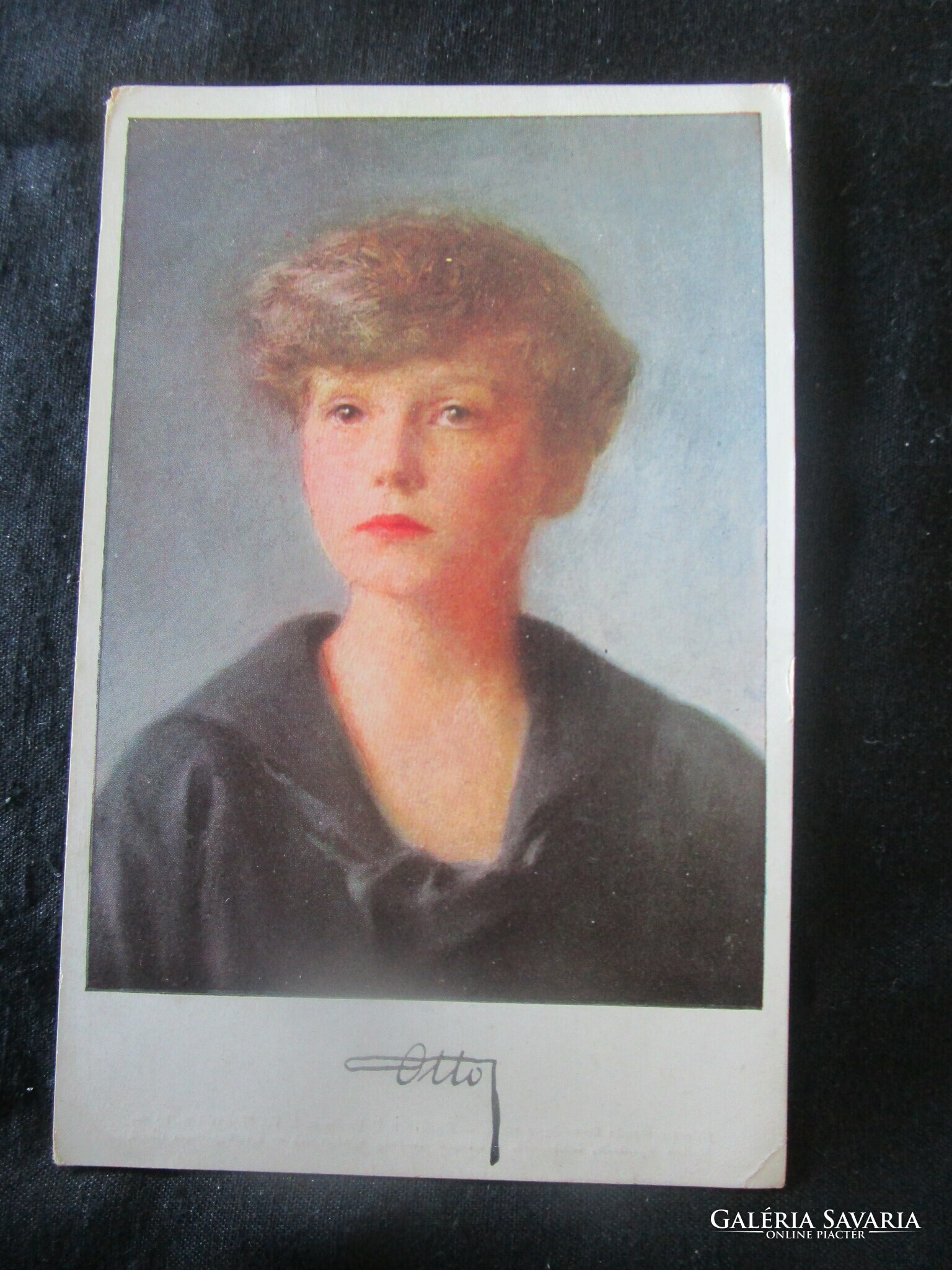 About 1919, the last Hungarian king iv. Károly's son, Crown Prince Otto ...