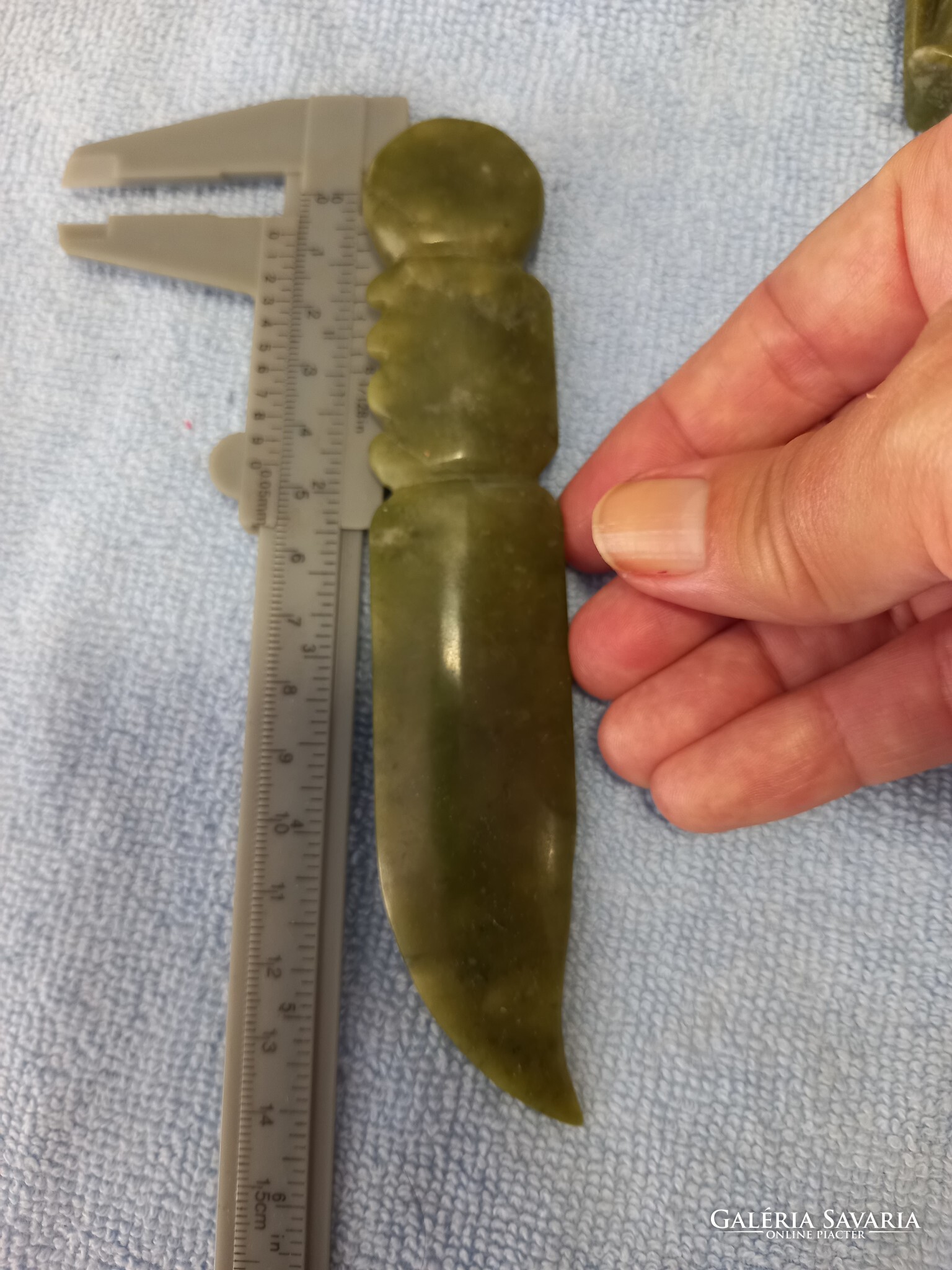 Jáde keleti faragott kis kés 40gr - Gyűjtemény | Galéria Savaria online ...