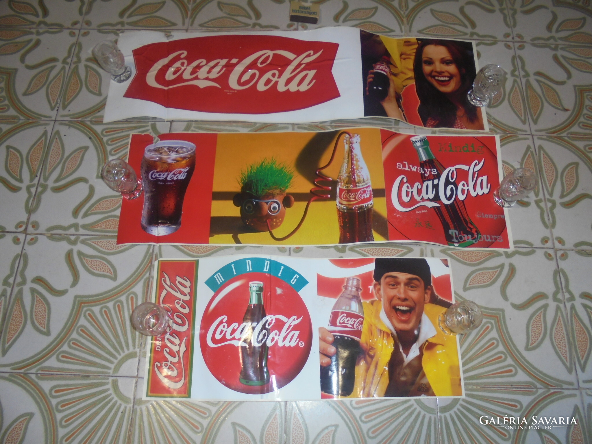 Három darab retro Coca-Cola, Coca colás reklám matrica együtt ...