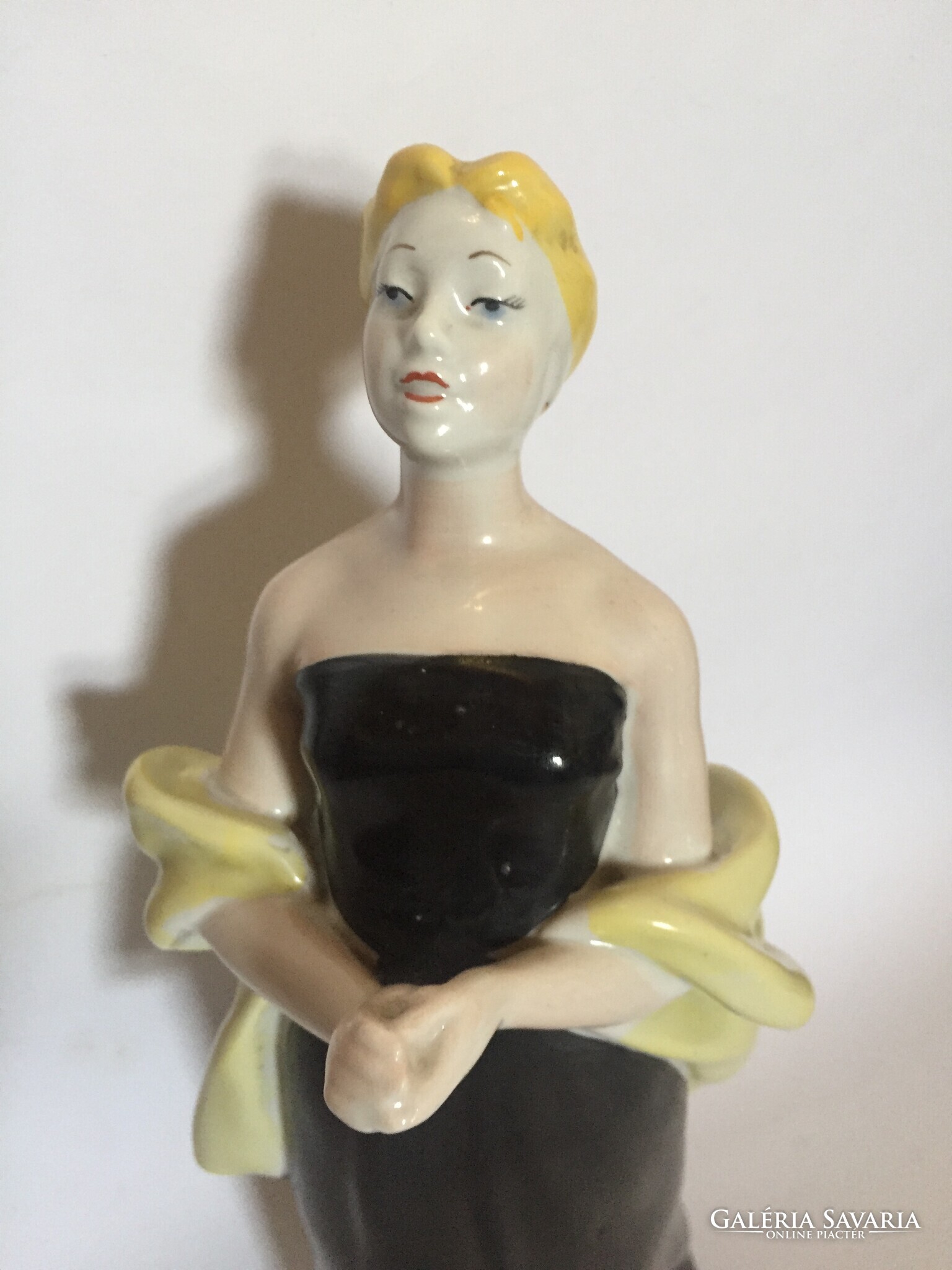 Régi, orosz (ukrán) figurális női porcelán-Valentina Levko ...
