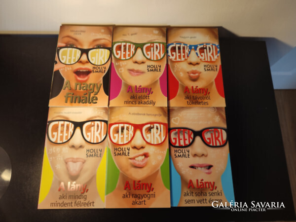 Holly Smale: Geek Girl sorozat 1-6. - Könyv | Galéria Savaria online ...