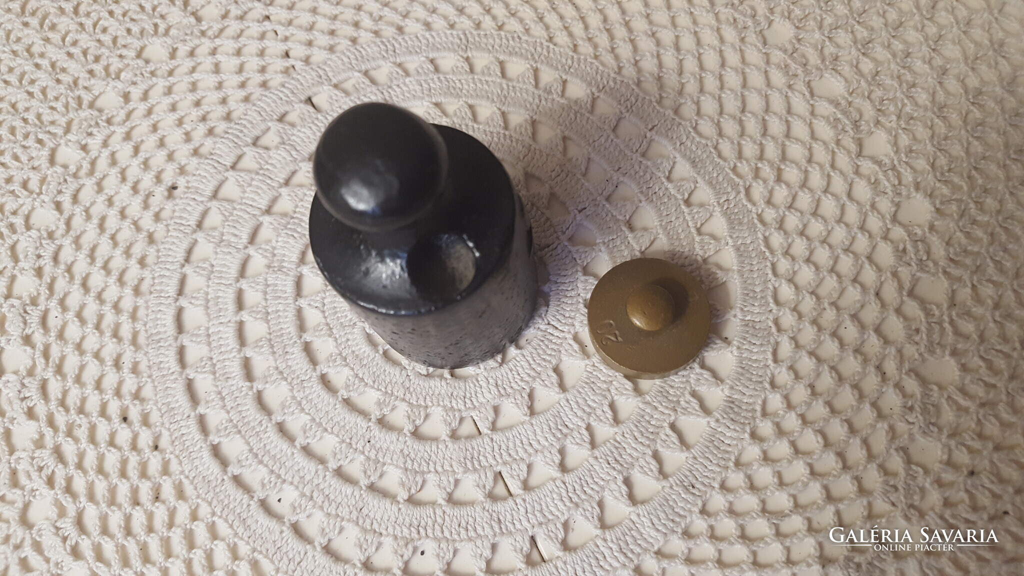 Két mérlegsúly - Otthon, háztartás kellékei | Galéria Savaria online ...