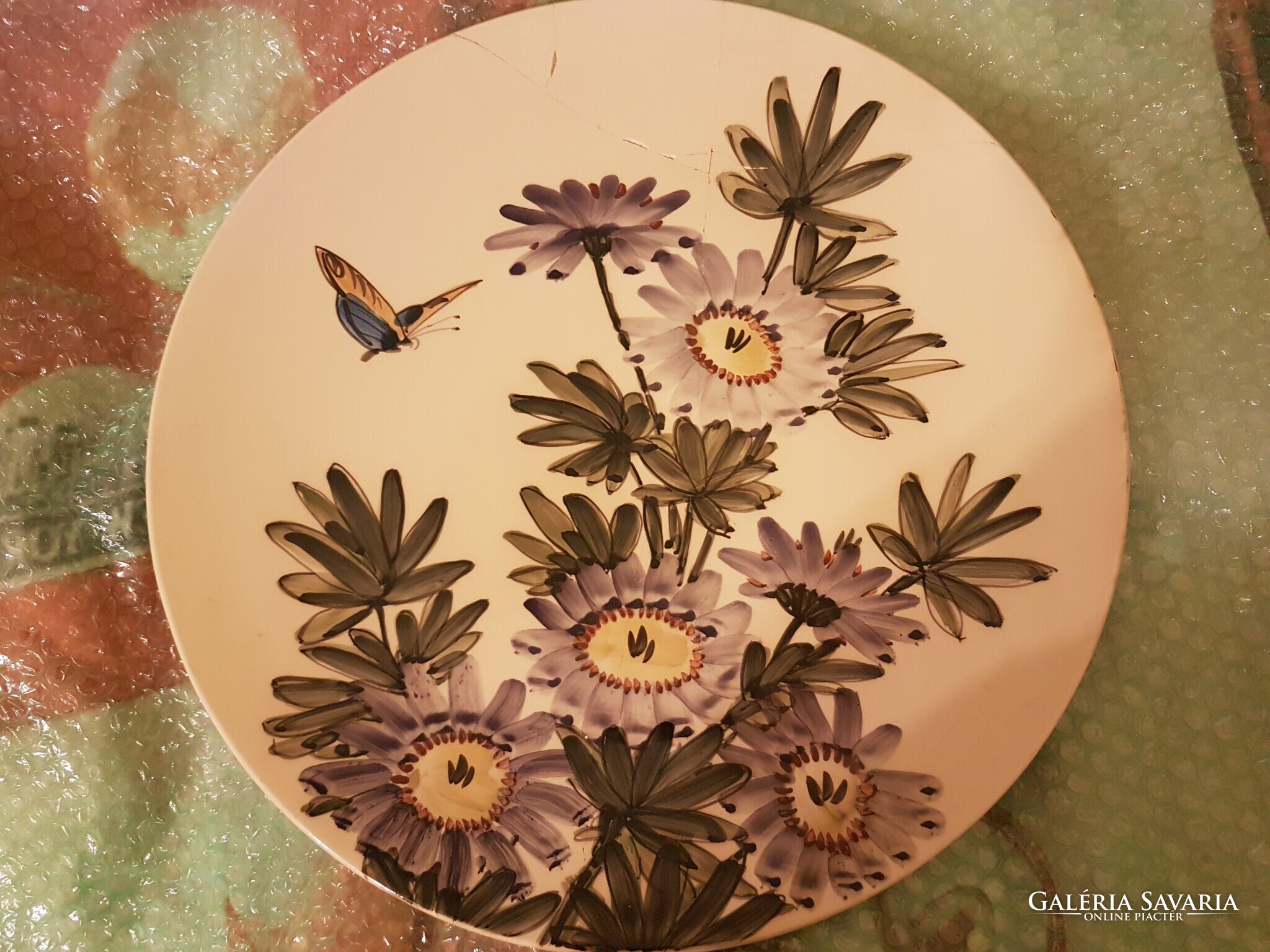 38 cm, SHÜTZ CILLI -falitányér - szép szinek, mintázat- mélynyomott ...