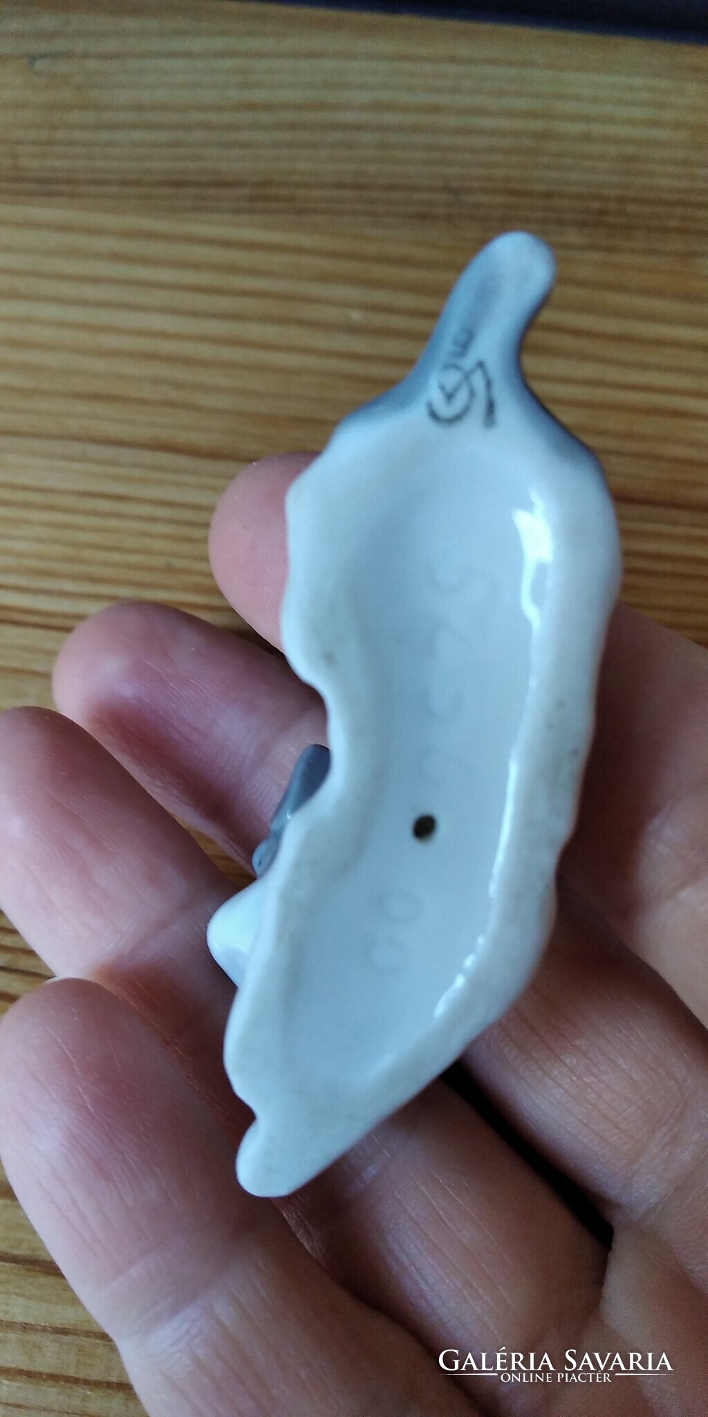 Metzler Ortloff mini kutya (NHP53) - Porcelán | Galéria Savaria online ...