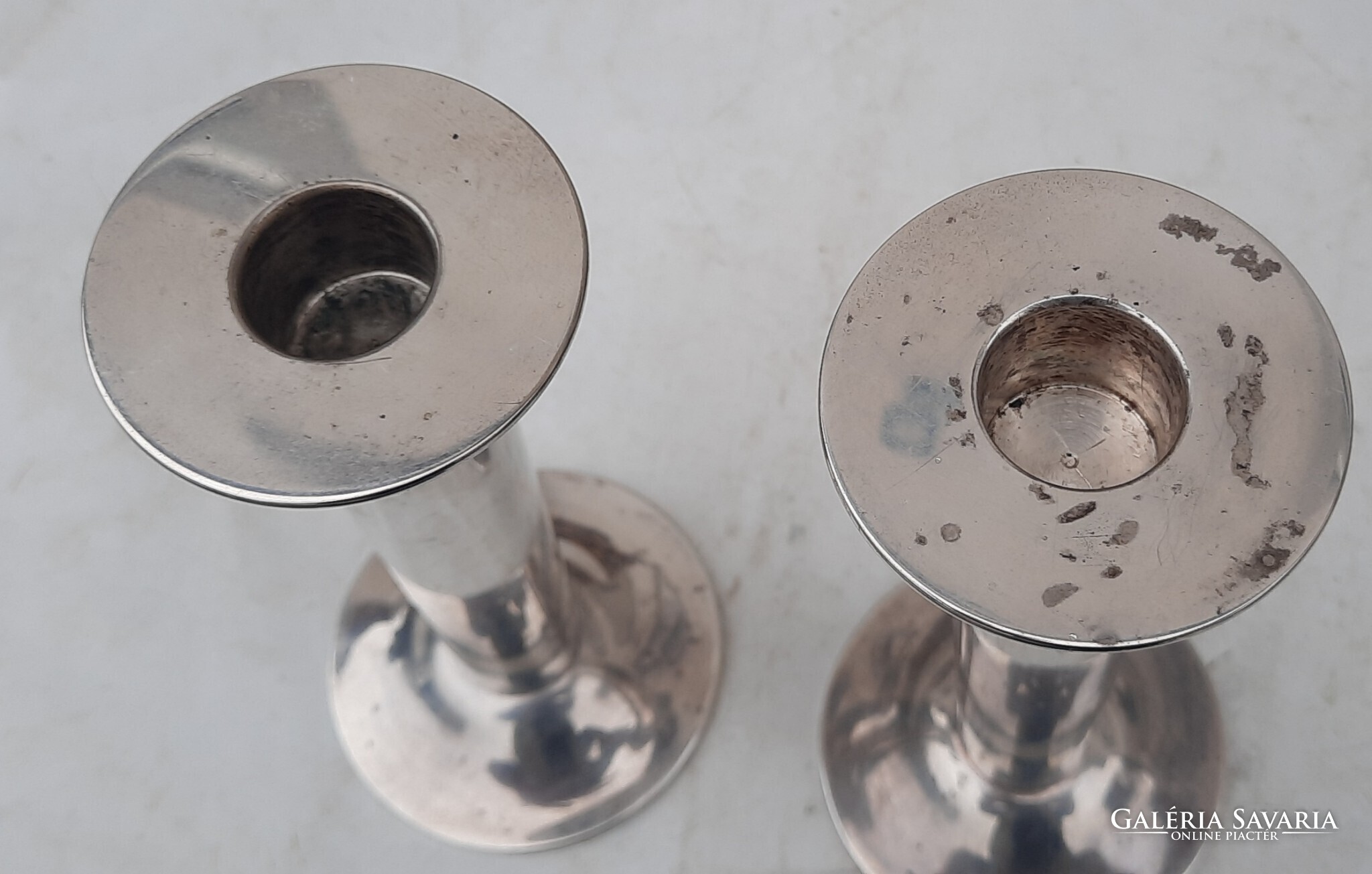 Swid Powell Italy Posztmodern ezüstözött gyertyatartó pár - Richard ...