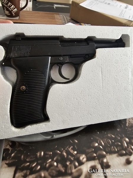 Militária - Tűzfegyver (hatástalanított) - Hatástalanított pisztoly ...