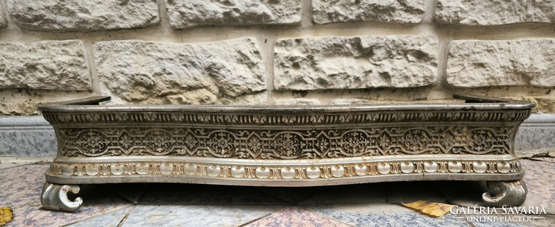 Antik öntöttvas kályha előtét szikrafogó hamus Hatalmas Méretű 68,5 ...